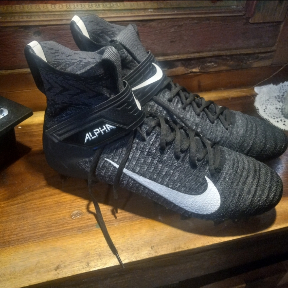 Nike Men Alpha Menace Elite 2 Football Cleats - Gem